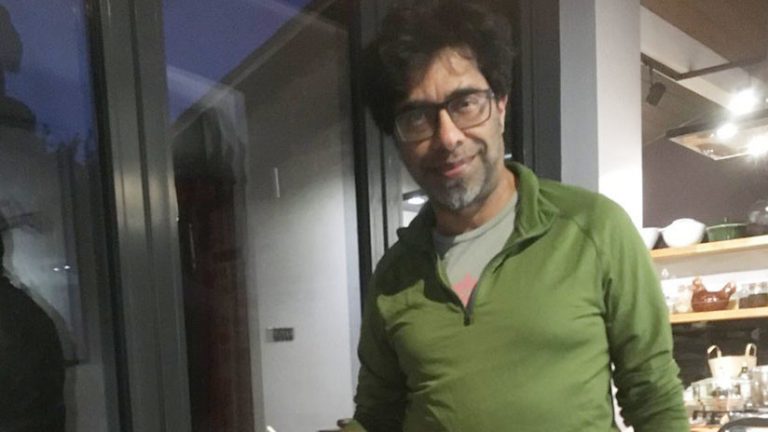 La ECM de Shiv Grewal, actor de la Royal Shakespeare Company y que ...