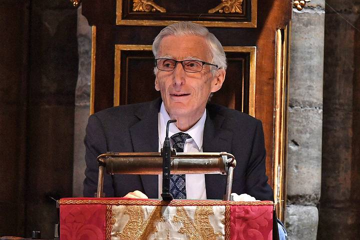 Martin Rees y los peligros del LHC: podría reducir el planeta a una ...